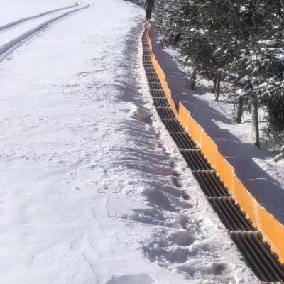 China 80000pieces/Year Heavy Duty Outdoor Traffic Road Speed Hump 3 Channel Ground Rubber Cable Protector Ramp for sale