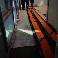 China 80000pieces/Year Heavy Duty Outdoor Traffic Road Speed Hump 3 Channel Ground Rubber Cable Protector Ramp for sale