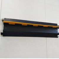 China Cable Bridge Road Hump Flexible Rubbers 3 Channel Size ygdq-wk with Customized Color for sale