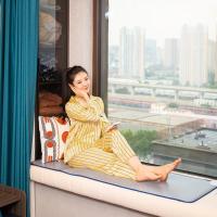 China Hot Sale Graphene Warmer Office Electric Heater for Winter Foot Warming Mat for sale