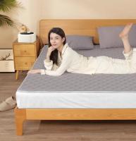 China Keep Your Mattress Warm and Protected with Our Water Cycle Protection Controlled Heated Mattress for sale