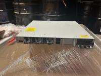 China Catalyst 9300L Network Switch with 24 Ports 4x1G Uplink and StackWise-320 Technology for sale
