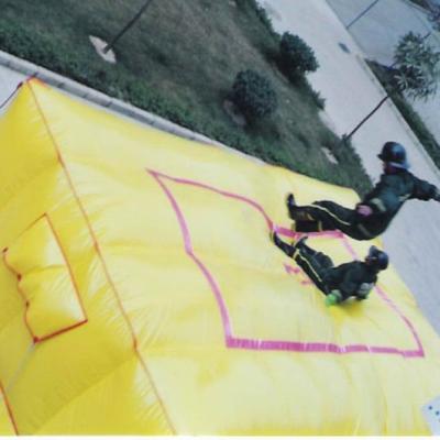China LION KING Rescue Air Cushion for Emergency Evacuation - 10 Second Recovery Time, Dual-Chamber Safety System for sale