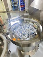 China Plunger Type Automatic Plastic Syringe Gel Filling and Capping Machine for sale