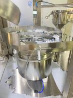 China Plunger Type Automatic Plastic Syringe Gel Filling and Capping Machine for sale