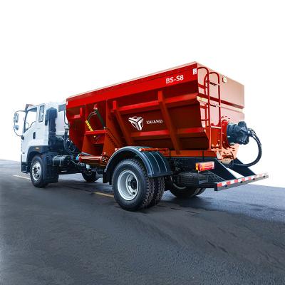 China 210 HP Engine Sand Bedding Spreader with 20000 KG Load Capacity and Adjustable Spreading Distance for Livestock Farms for sale