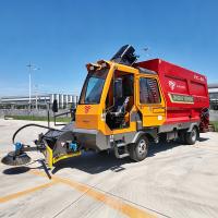 China UHAND FC-16 16 m³ Capacity Self-Propelled Feed Collection Machine with Hydraulic Bilateral Spreading for sale