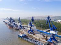China Ship Unloading Portal Harbor Crane Container Terminal Crane Custom for sale