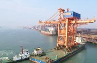 China Port Dock Cargo Grab Ship Unloader Crane For Container Handling for sale