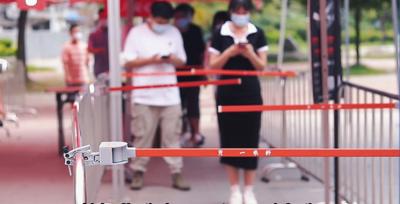 China Nucleic Acid Detection Queue Line Railing One Meter Spacer Railings for sale