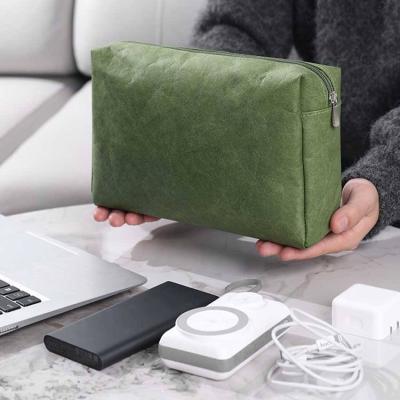 China Factory Personalized Logo Large Capacity Toiletries Beauty Zipper Bag Makeup Bag Portable Waterproof Tyvek Cosmetic Bag for sale