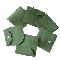 China Luxury bag Customized LOGO Green Flannel Anti-Oxidation Jewelry Bag Thickened Microfiber Jewelry Bag Ring Storage Bag for sale