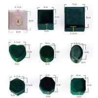 China Jewelry Box Square Velvet Ring Box Retro Double Ring Box Flannel Earring Jewelry Box Jewelry Packaging Box for sale