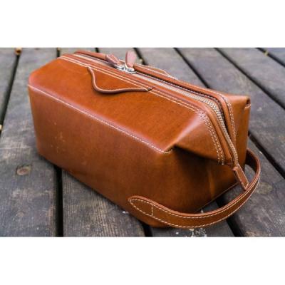 China Manufacturers Supply Top Layer Cowhide Vintage Tree Paste Leather High-End Toiletry Storage Bag Large Capacity Cosmetic Bag DOPP KIT for sale