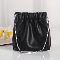 China Portable Makeup Bag Opens Flat Lay Makeup Bag With Strap For Travel Waterproof Anti-Dust Large Leather Cosmetic Bag For Women for sale