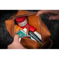 China Toiletry Bag, PU Bag Factory Supply Toiletry Bag Travel Large Capacity Cosmetic Bag Men'S Hand-Held Genuine Leather Retro DOPP KIT for sale
