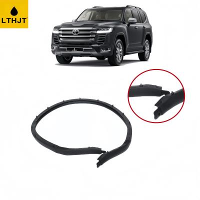 China Upper Radiator Grille Seal Weatherstrip for Toyota Land Cruiser LC200 2008-2016 Replace 53039-60010 for sale