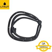China Car Accessories Front Right Door Weather Strip 67861-60120 for LAND CRUISER PRADO RZJ120 2002-2004 for sale