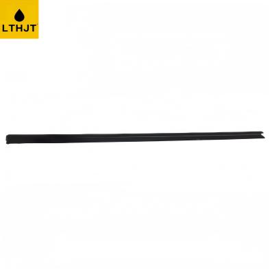 China 6817060111 6819060080 6822060060 6824060060 Door Glass Weatherstrip Toyota LC100 1998-2007 for sale