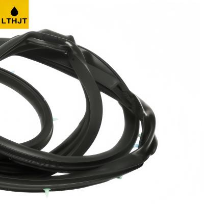 China 67861-0K121 67862-0K121 67871-0K081 67872-0K081 Door Weatherstrip Toyota Yaris 2011-2020 for sale