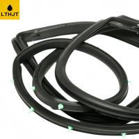 China 6786160120 6786260120 6787160100 6787260100 Door Weatherstrip Toyota Prado 120 2002-2009 for sale