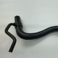 China 16571-0H190 Upper Radiator Hose for Toyota RAV4 ACA3# 2006-2011 2.4L Engine Coolant Hose for sale