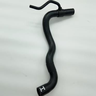 China 16571-0H190 Upper Radiator Hose for Toyota RAV4 ACA3# 2006-2011 2.4L Engine Coolant Hose for sale