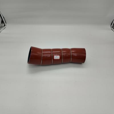 China 1119050-Q4572P Charge Air Hose for Heavy Duty Truck JH6 530 560 590 J6P J6L HanV TianV for sale
