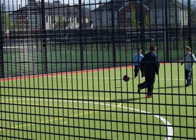 China 868 Welded Wire Mesh Fence - 2.5m Height, 200x50mm Mesh, 100-120 Micron Coating for Industrial Security for sale
