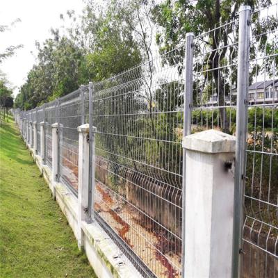 China Triangular Bending Wire Mesh Fence 3-6mm Wire Thickness 600-3000mm Height Galvanized Steel Construction for sale
