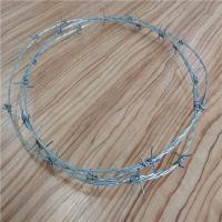 China 14x14 Galvanized Barbed Wire with 800-1200 N/mm² Tensile Strength and 3-6 Inch Barb Spacing for sale