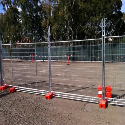 China Heavy-Duty Galvanized Welded Wire Temporary Fence Panels 1800-2100mm Height with 3-4mm Wire Diameter for sale