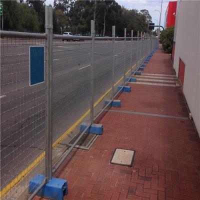 China Protect Square Outdoor Temporary Fence Panel 1800-2100mm Height with 3-4mm Wire Diameter for sale