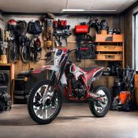 China 250cc Off-Road 4-Stroke Gasoline Motocross Dirt Bike with Electric Start and Disc Brake for sale