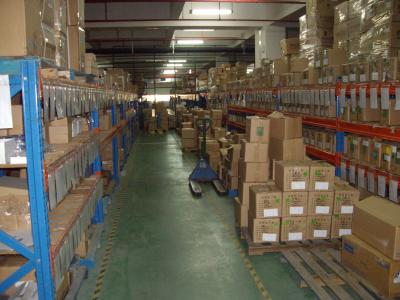 China Blue / Orange Medium Duty Shelving With Manual Operation , Steel / Wood Board Pallet Racking for sale