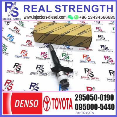 China Diesel Common Rail Injector 23670-0L110 23670-0L100 23670-30420 295050-0530 295050-0190 For Toyota Hilux 3.0L D4D 1KD 2K for sale