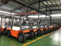 China Safe Forklift Diesel 3 Ton Diesel Forklift Electric 4 Wheel Forklift For Warehouses for sale