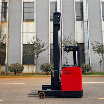 China Lifting height 5 m 24 V 280 Ah battery Electric reach Truck forklift 1500 kg loading for sale