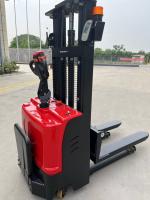 China 1000kg Electric Stacker 1 Ton Lightweight Straddle Pallet Stacker 3000mm With Polyurethane Wheels for sale