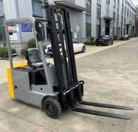 China 2000kg 4409lb 4500mm 3 wheel electric forklift with 3 Stages Mast for outdoor or indoor use for sale