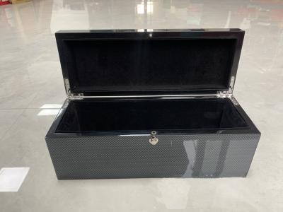 China Custom Black Wooden Wine Gift Box with Glossy Lacquer Finish - Sustainable Materials & Custom Dimensions for Premium Packaging for sale