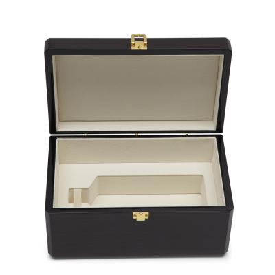 China Custom Luxury Wooden Wine Box with Magnetic Closure - Eco-Friendly Packaging for Wine & Whisky Bottles with Custom Dimensions for sale