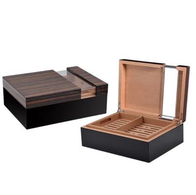 China Custom Walnut Wood Cigar Box with Hinged Lid - Multiple Polishing Processes for Luxury Presentation for sale