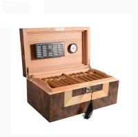 China Laser Engraved Spanish Cedar Cigar Humidor 50-200 Capacity with 12-15% Moisture Control and 10-30°C Temperature Range for sale