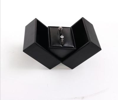 China Black PU Leather LED Jewelry Box with Movable Ring Tray 7-15 Day Production for sale