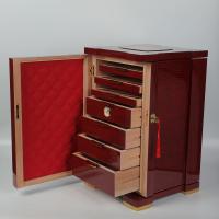 China Luxury Cedar Wood Cigar Humidor Box 100 CT Capacity with Enhanced Moisture Control and Precision Assembly for sale