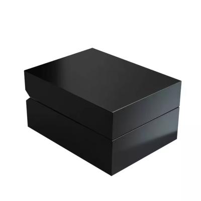 China Luxury Water Resistant Wooden Perfume Box 50ml 100ml Custom Logo High Gloss Finish for sale
