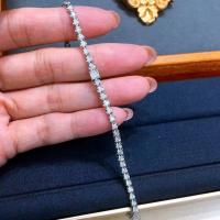 China Round Shape Princess Cut Diamond Bracelet Decoration Must-Have with US Currency for sale