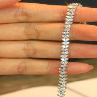 China 18K Customizable Tennis Bracelet with Lab Grown Diamond and Full Diamond Water Drop for sale