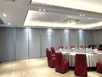 China 2.5m Movable Aluminum Partition Wall with 80mm Thickness - Customizable Hotel Room Divider with Class A Fire Rating for sale